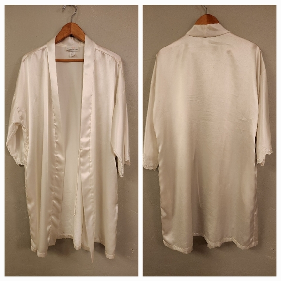 Vintage | Intimates & Sleepwear | Vintage 98s White Satin Embroidered ...
